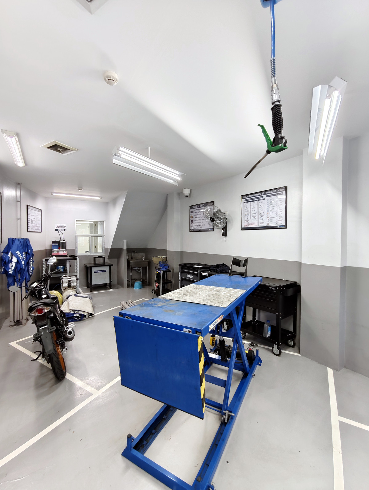 Suzuki and Transcycle Expands in Marikina - Traffic Network Ph